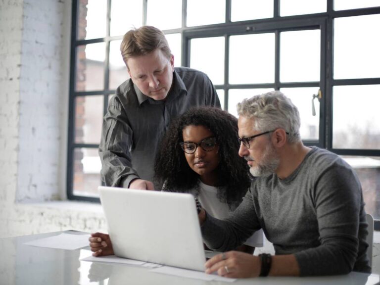 What to look for in federal government contract companies