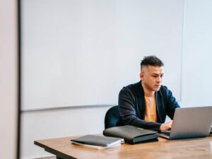 The Role of a Bid Manager: Key Responsibilities